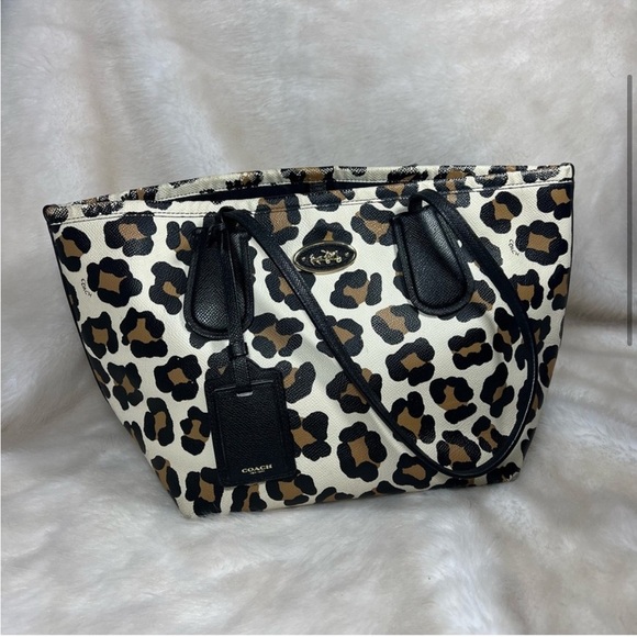 Coach | Bags | Vintage Animal Print Shoulder Bag Coach Taxi Zip Tote ...